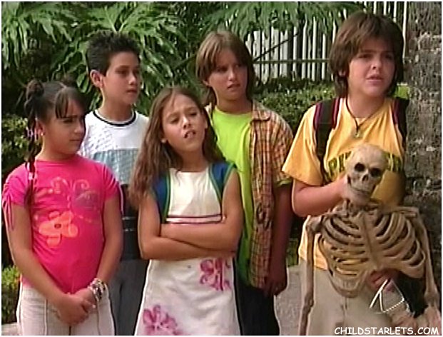 Danna Paola/"Amy... la Nina" -- Child Actresses, Young Actresses, Child ...